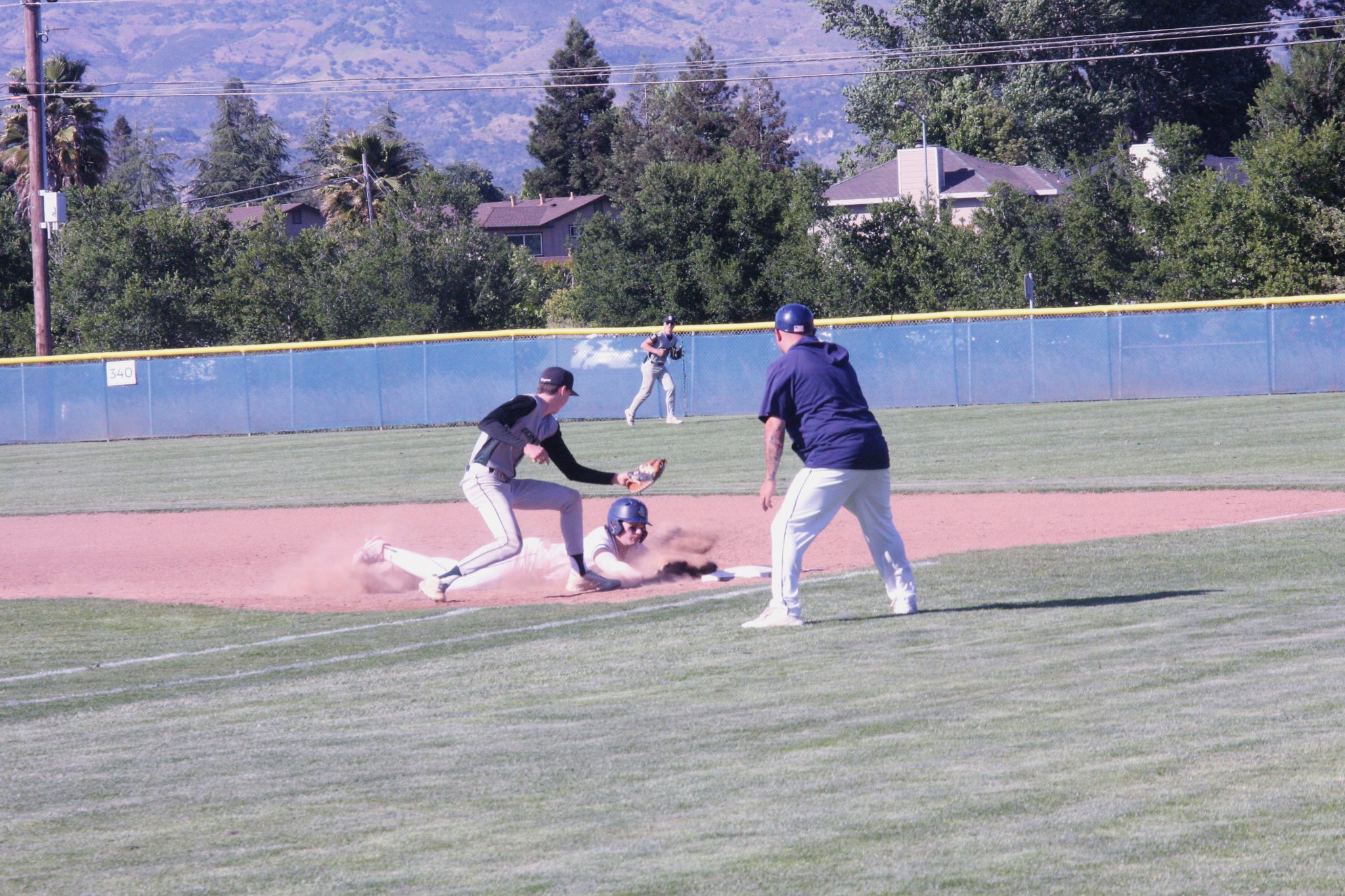 Justin-Siena scores early, adds on key runs to beat Sonoma Valley in ...