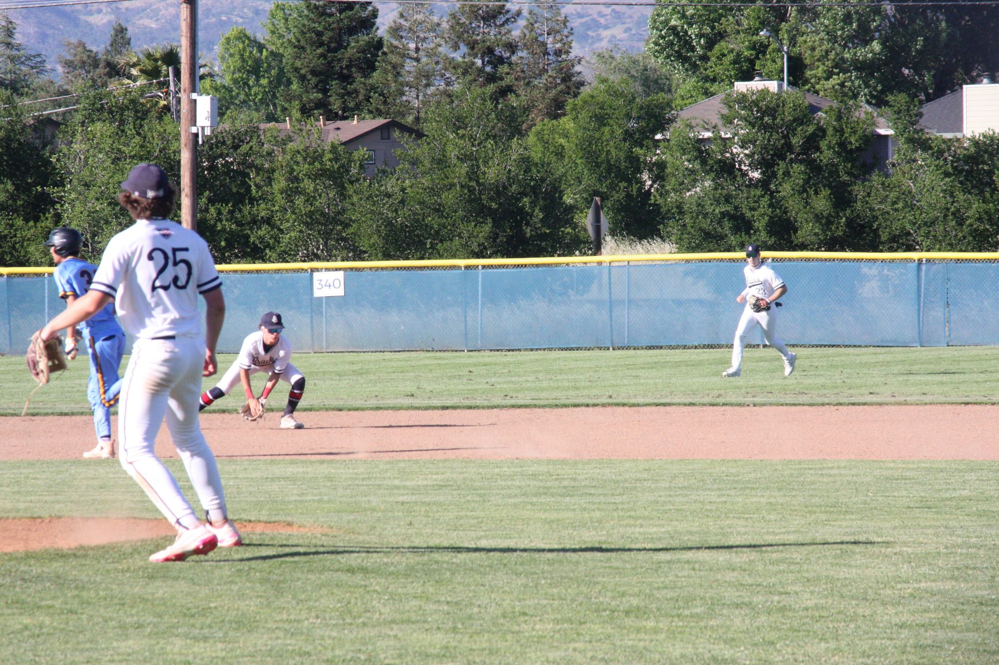 Justin-Siena uses small ball in sixth to get much-needed run support to ...